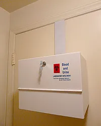 Ecommerce platform - Specimen Lock Box Plastic - Pulmolab